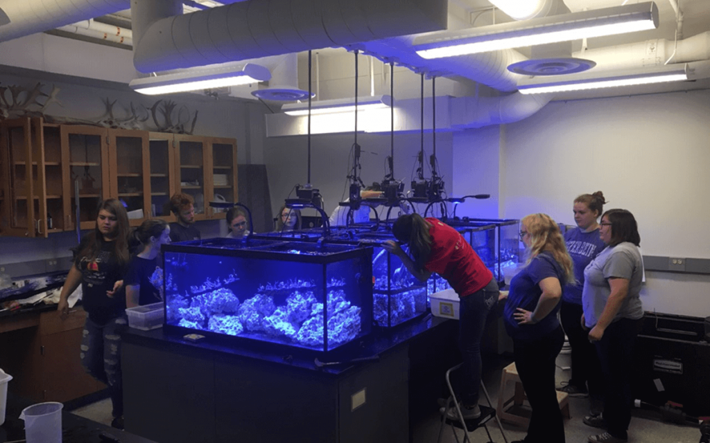 Aquarium Facilities, Zoo & Conservation Science Program - Otterbein ...
