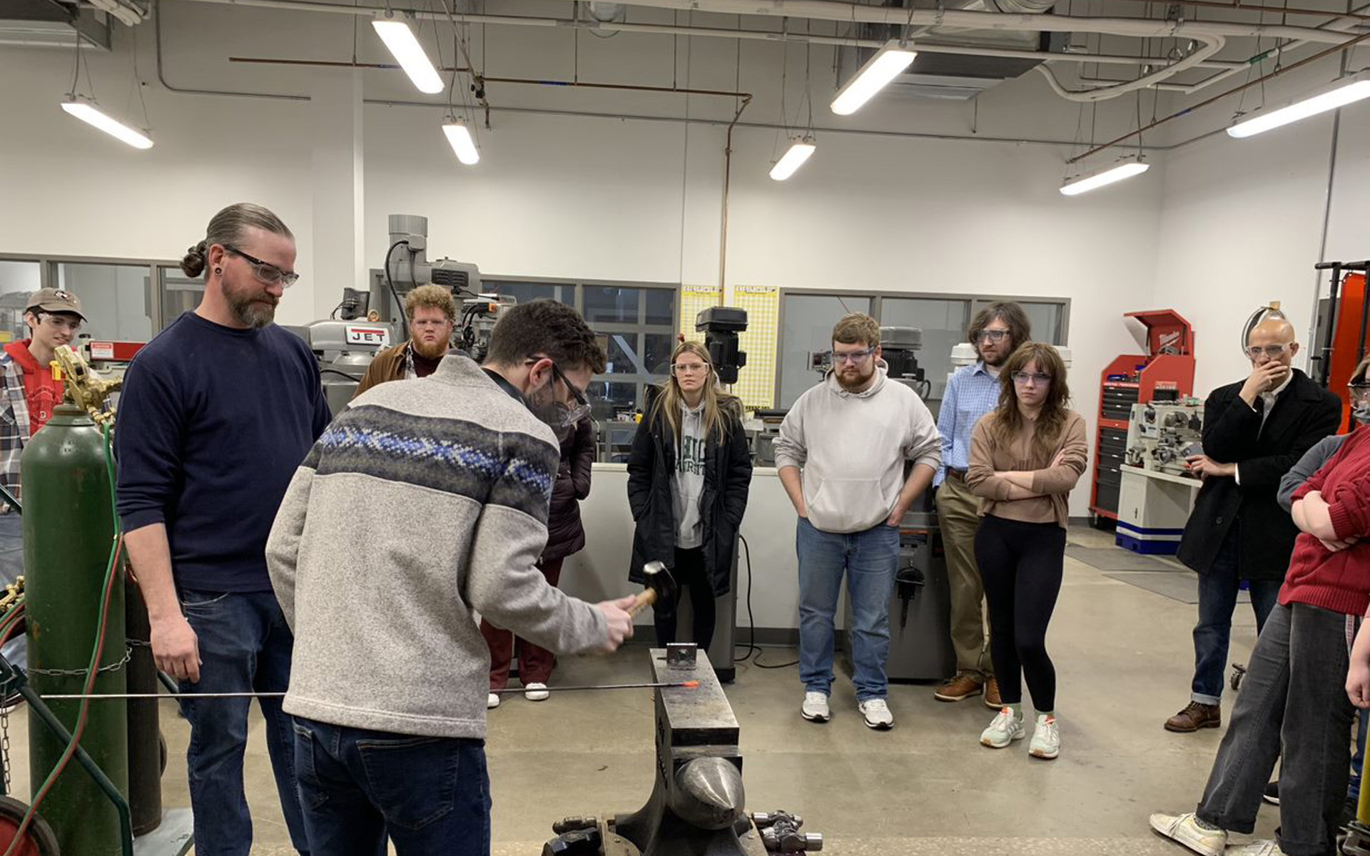 Students Become Blacksmiths for Labor and Working-Class History Course ...